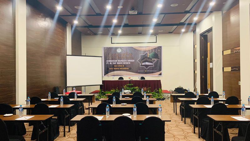 Residential Fullboard Meeting Single Package