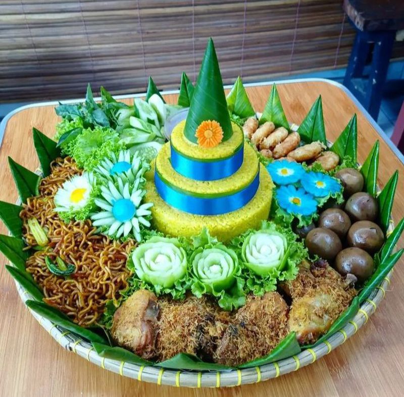 Nasi Tumpeng