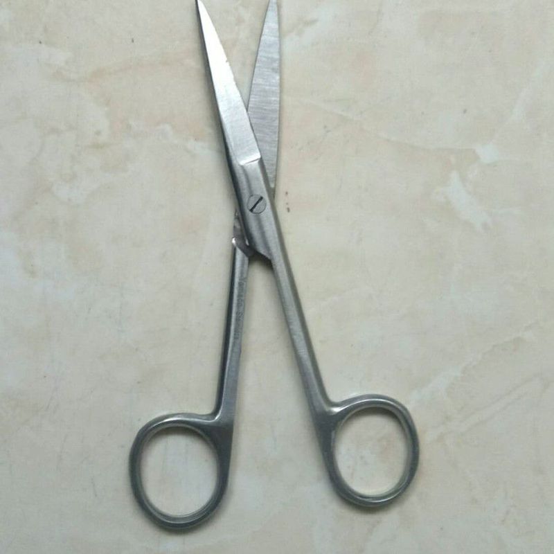 Gunting jaringan Gunting Tajam Tajam 14 cm lengkung sellaco