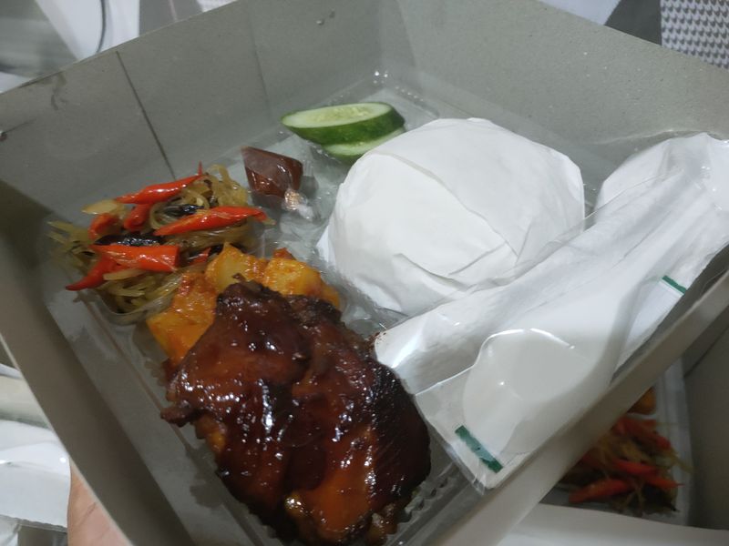 Paket Nasi Box 25k