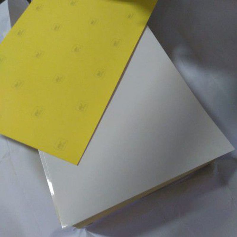 Kertas stiker F4 Doff