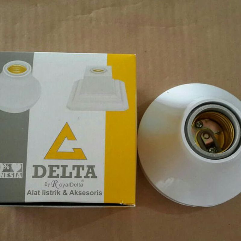 FITTING PLAFOND BULAT PUTIH DELTA