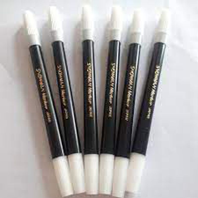 SPIDOL HITAM KECIL
