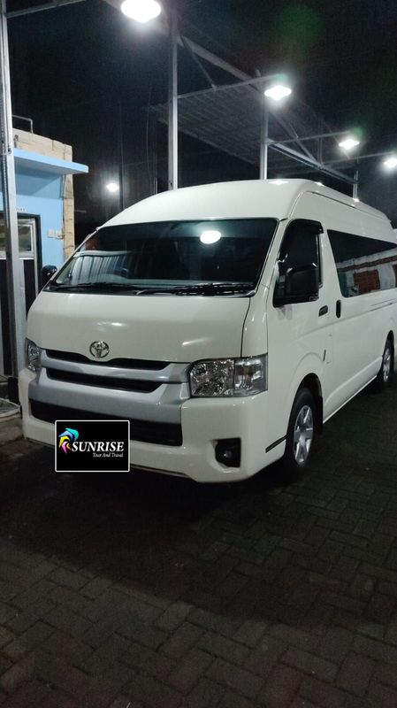 sewa New Hiace Commuter