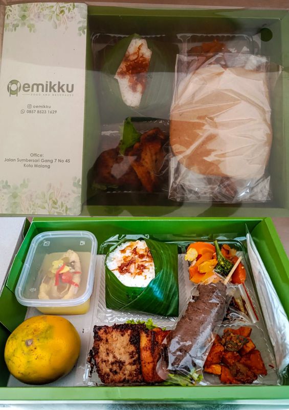 Nasi Box/Nasi Kotak Premium Oemikku - Sate Komo