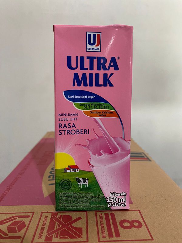 ULTRA MILK STRAWBERY 250 ML