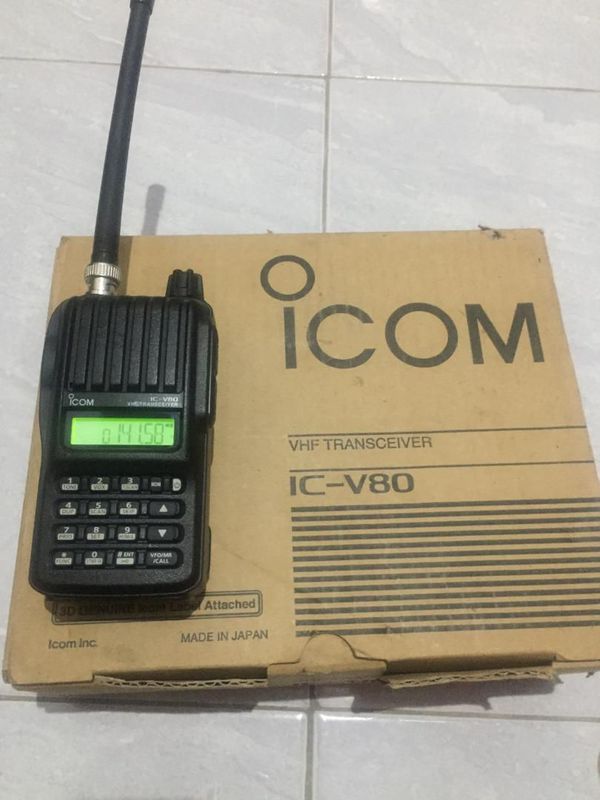 HT ICOM V-80