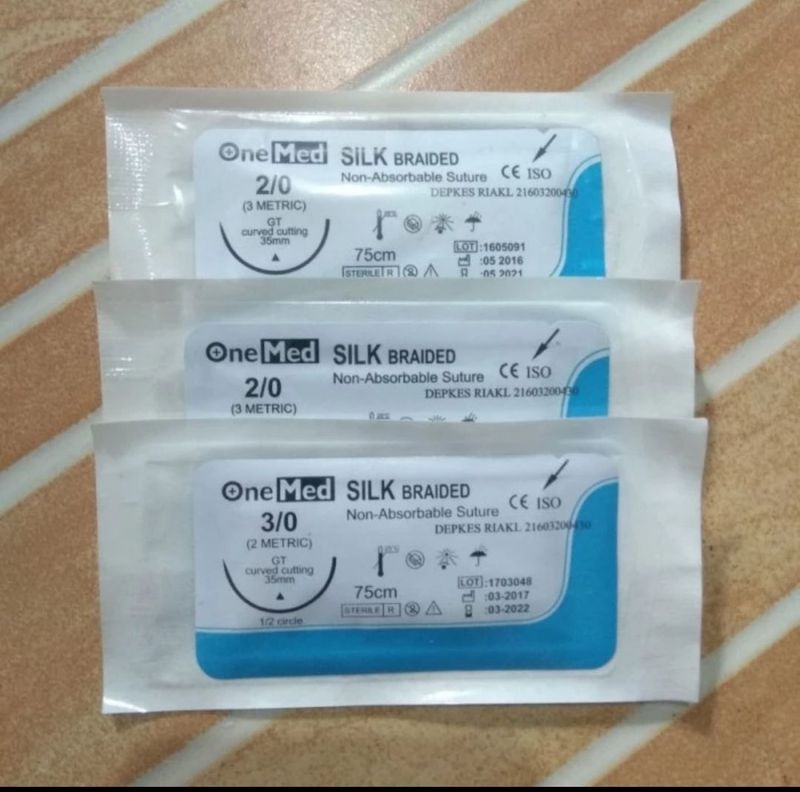 Benang Silk + Jarum Onemed 2/0 & 3/0 / Benang Jahit Silk / Benang Jahit Sutra - Ukuran 2/0 + Jarum