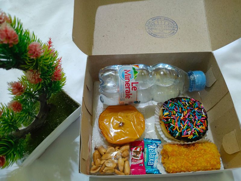 Snack Box 6