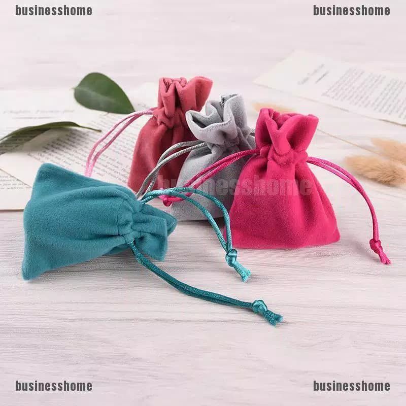 Pouch serut warna biru