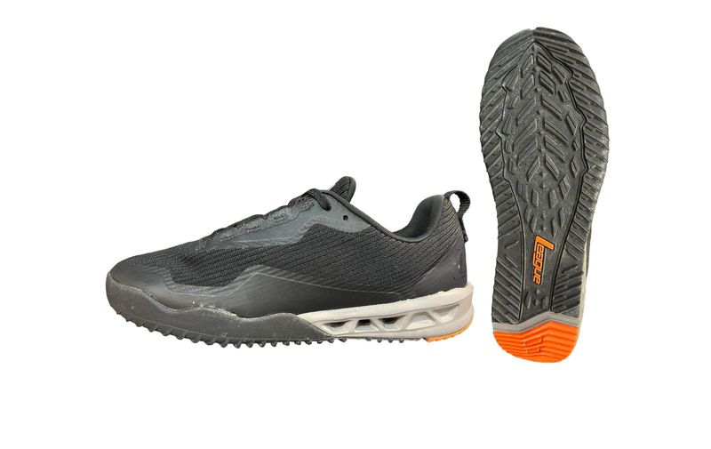 Sepatu League - Magma - 44