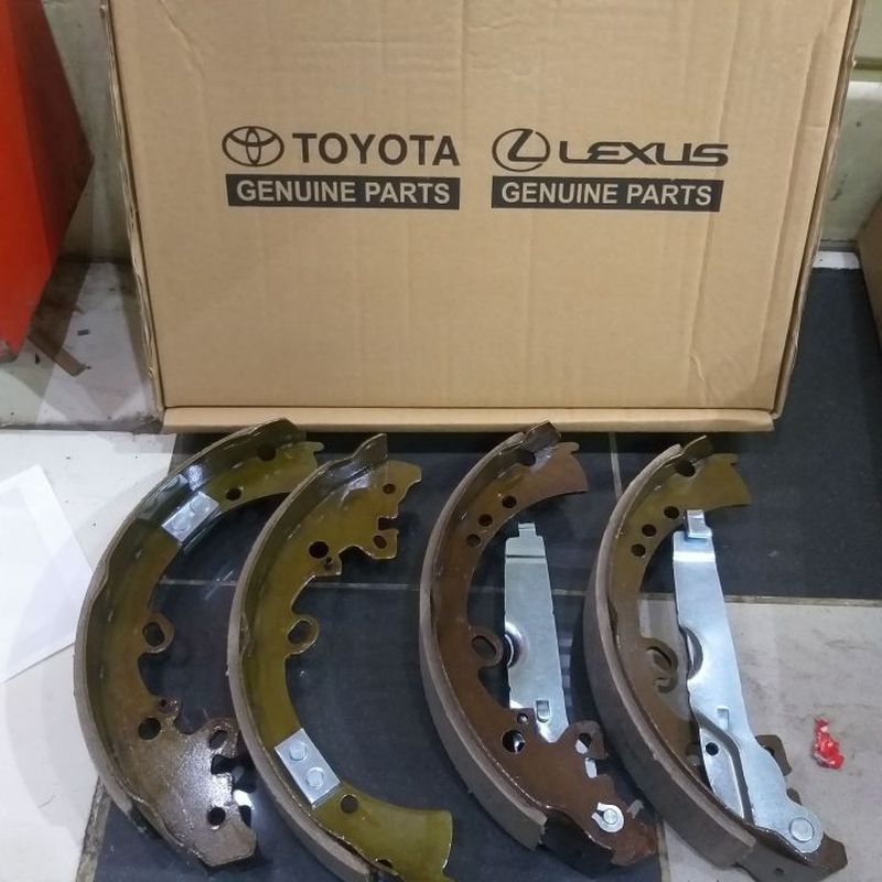 Kampas Rem Depan Toyota Hilux Double Cabin