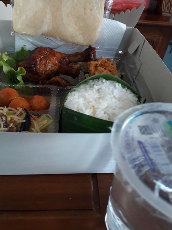Paket Nasi Kotak / Rice Bowl & Air Mineral Gelas