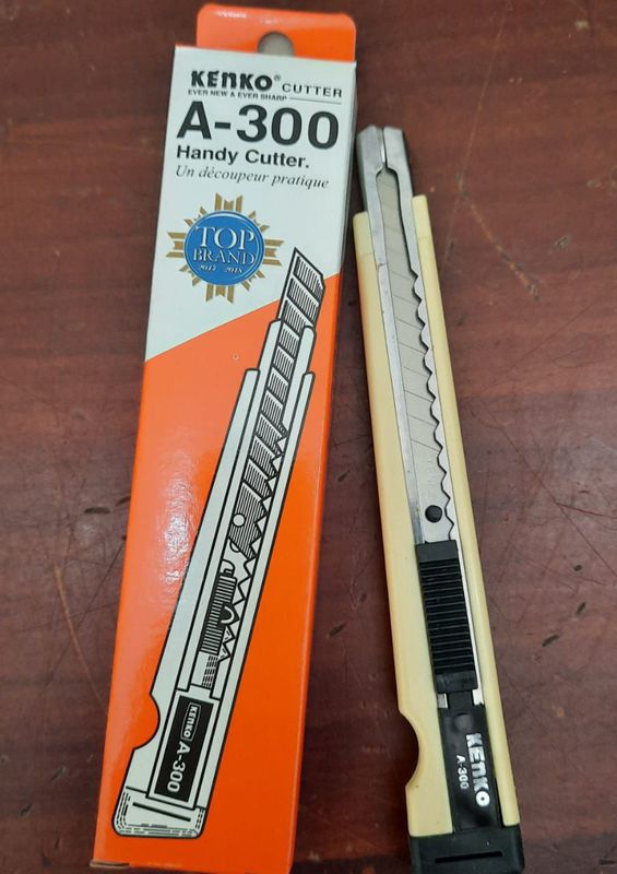 Cutter Merk Kenko A-300