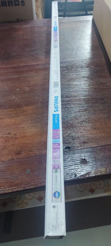 PHILIPS LAMPU NEON 18 WATT/ LED 16WATT