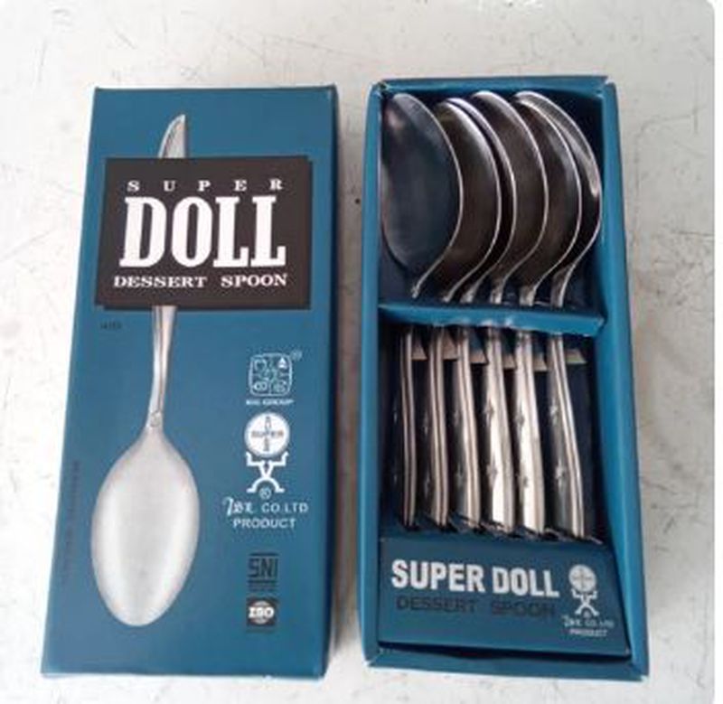 Sendok makan Super Doll asli dijual per dus isi 6