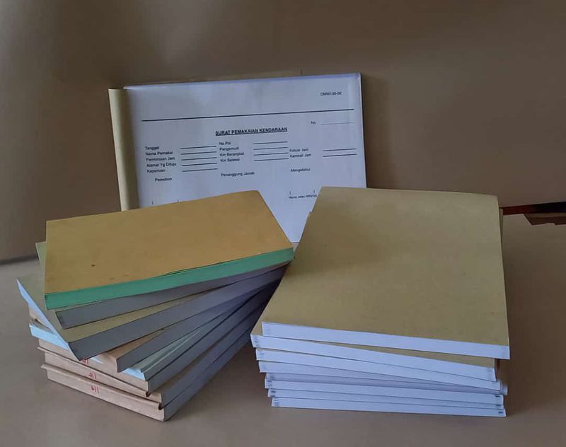 Buku NCR (nota, blanko, resep, dll)