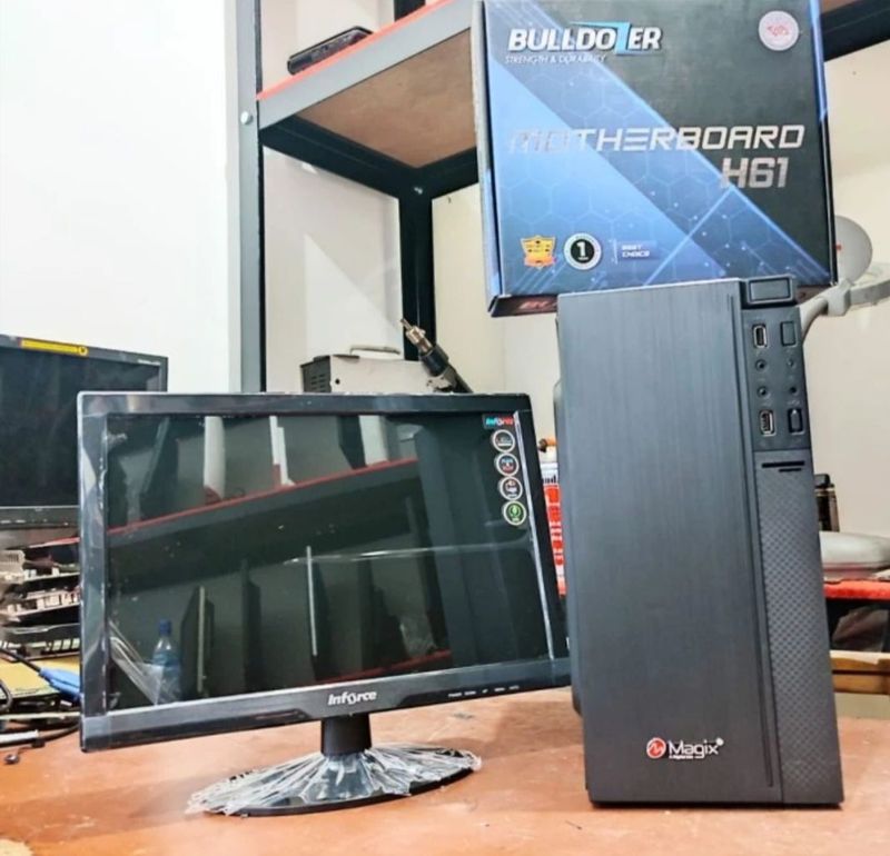 PC Rakitan Intel i3 Lengkap Monitor 19 inch
