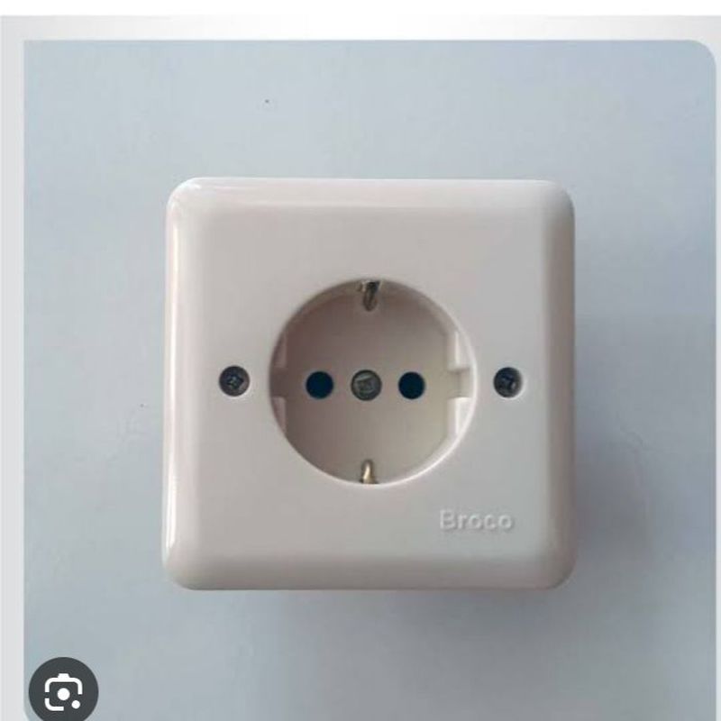 Stop kontak broko 1 lubang