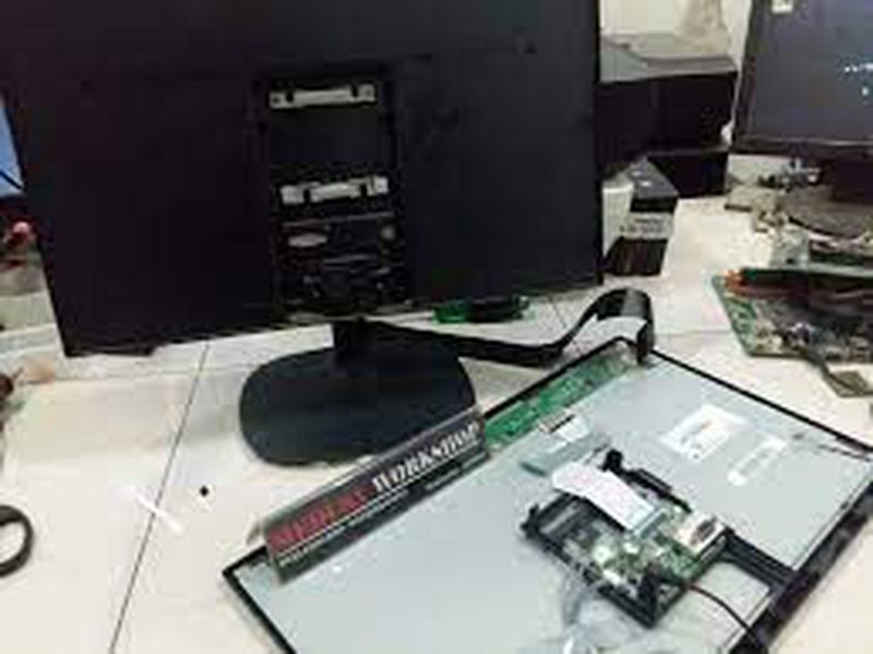 Pemeliharaan PC/Laptop, Service Monitor