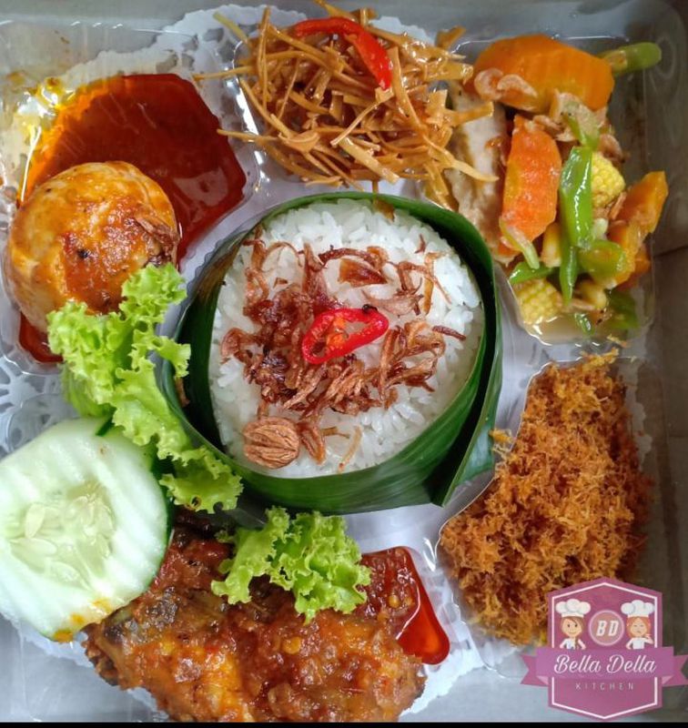 Paket Lengkap Nasi Kotak + Buah + Air Mineral