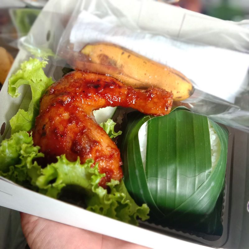 PAKET NASI BOX AYAM BAKAR PURNAMA 1