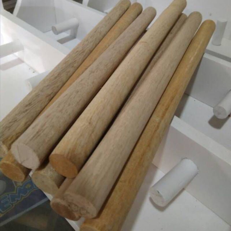 kayu bulat panjang ukuran 1.40 cm