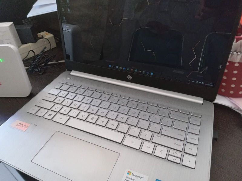 SERVIS LAPTOP / NOTEBOOK