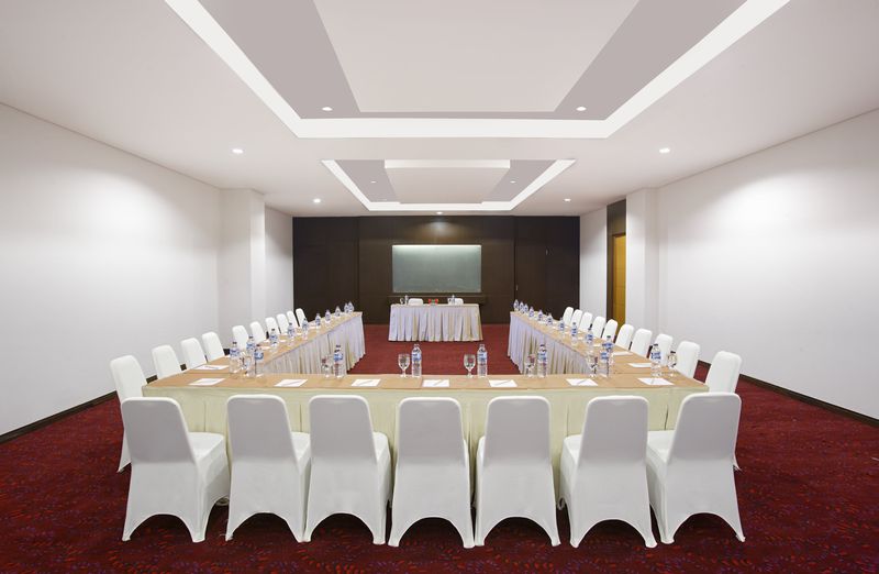 Half Day - Paket Meeting Hotel Santika Palu
