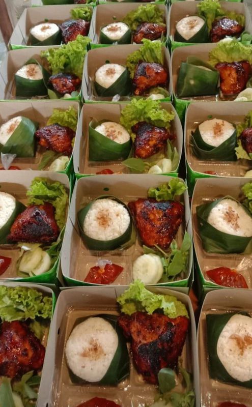 Paket Nasi box Ayam Bakar