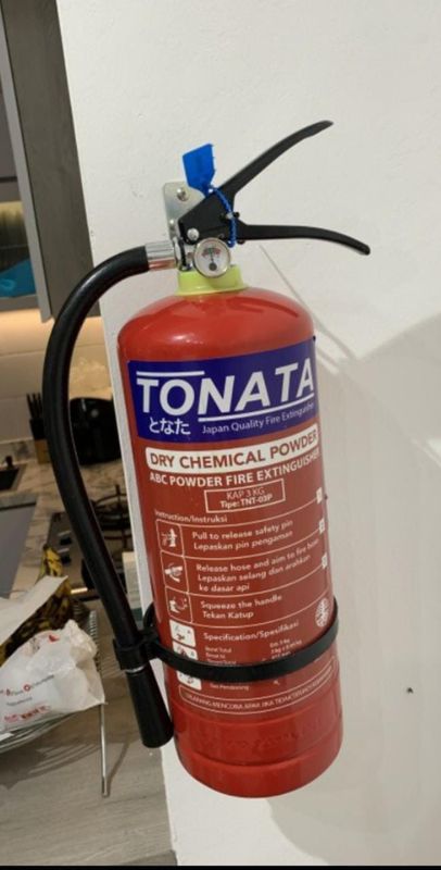 Alat Pemadam Kebakaran Ringan (APAR) 3 KG