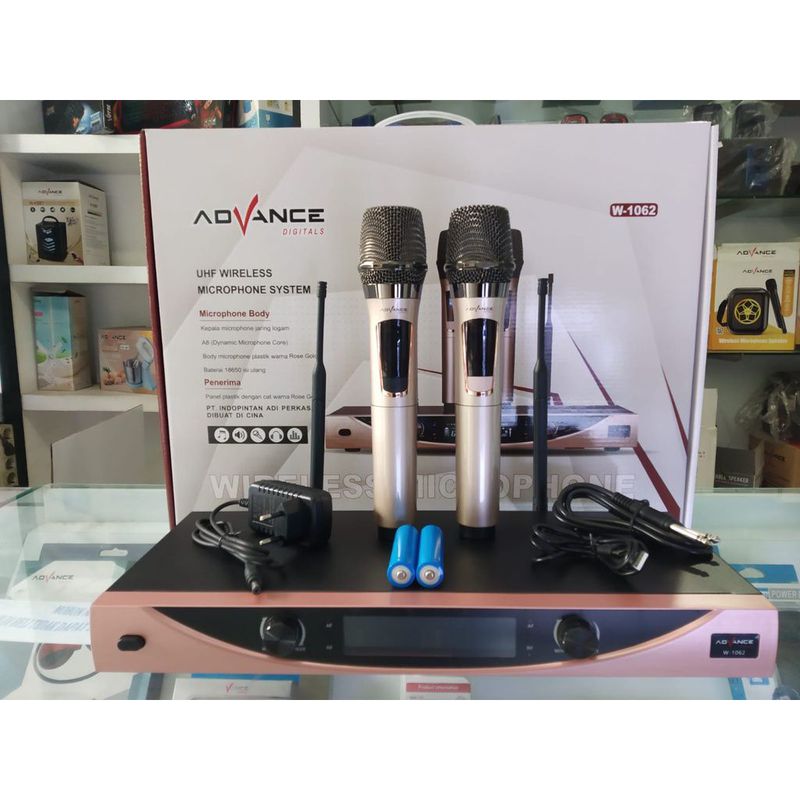 Advance Professional Wireless Microphone W-1062