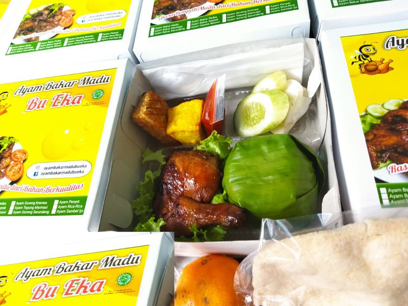 PAKET NASI BOX 30 RIBU