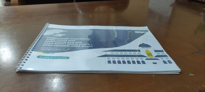 Jilid Softcover Warna F4/A4