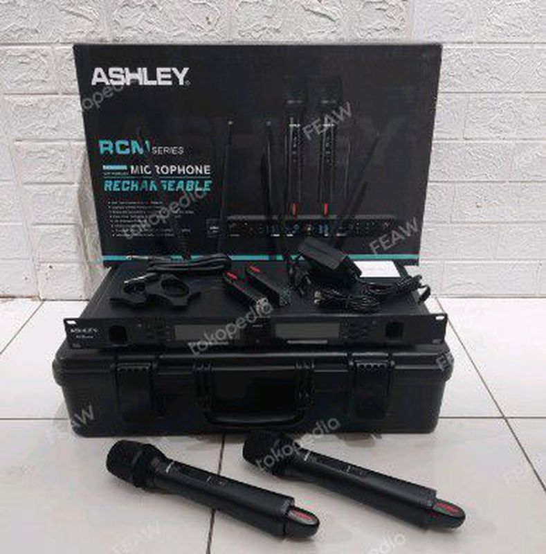 Mic Wireless Ashley RCM Original Handheld Rechargeable - Merah