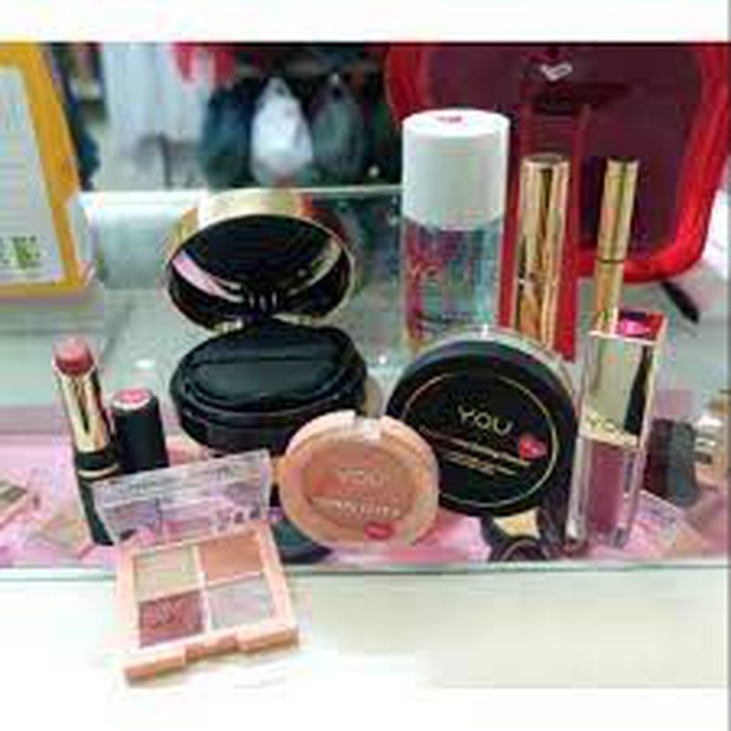 Paket Peralatan Keterampilan tata Rias