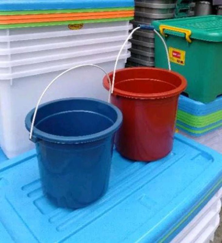 Ember Plastik 9 Liter