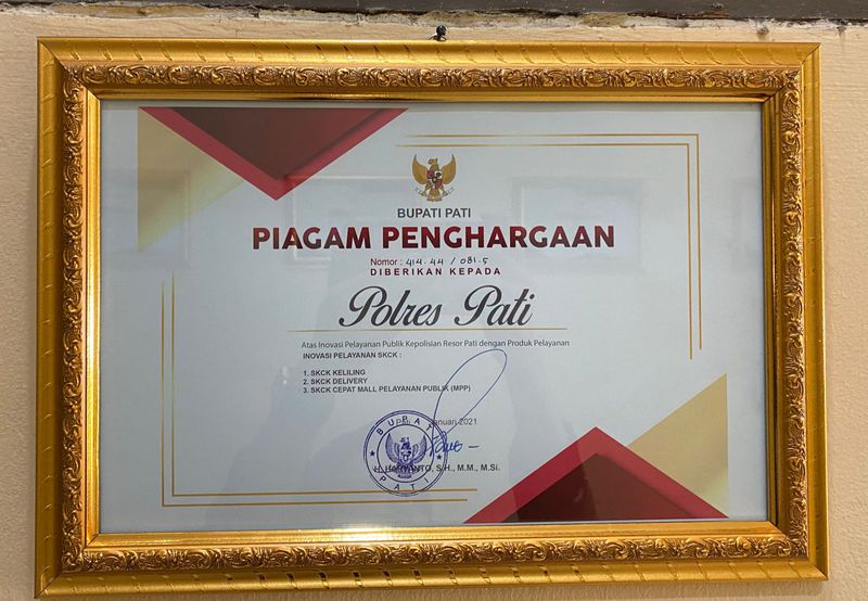 Piagam dan Bingkai