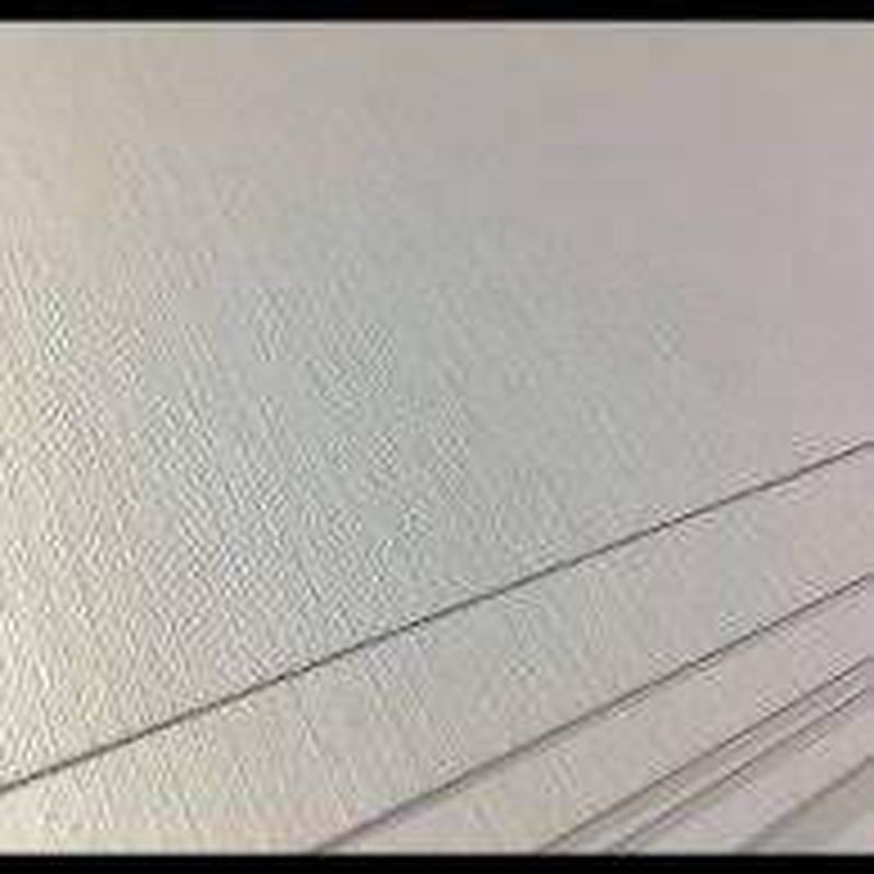 Kertas Linen F4 Putih