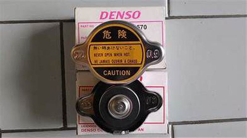 TUTUP RADIATOR KIJANG 5K (DENSO)