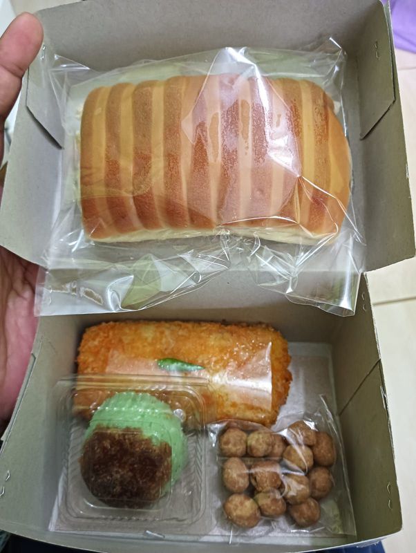 Paket Snack Box 5 by Monic Catering