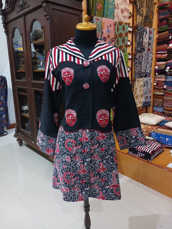 Baju Seragam Batik Motif malangan 3 Dimensi Topeng Lurik Dan Teratai Tugu