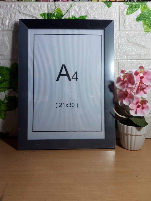 Bingkai Pigura A4