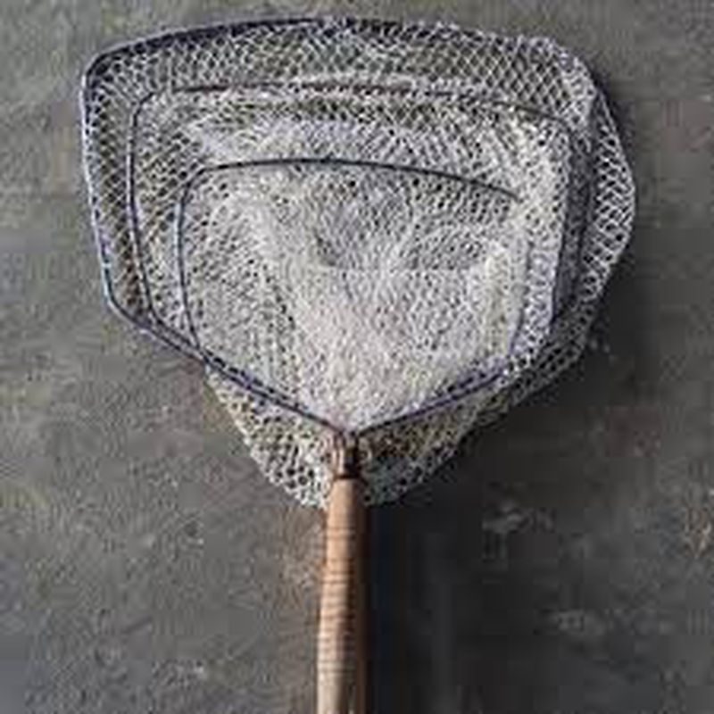 Tangguk Ikan Besi/Serokan Ikan