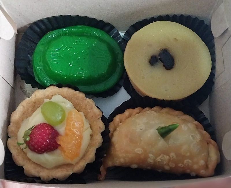 snack box isi 4 - Rasa