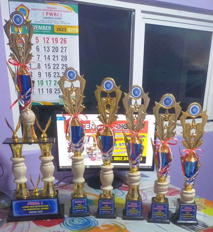 Piala 1/6