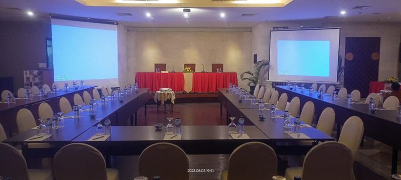 Halfday Meeting Package