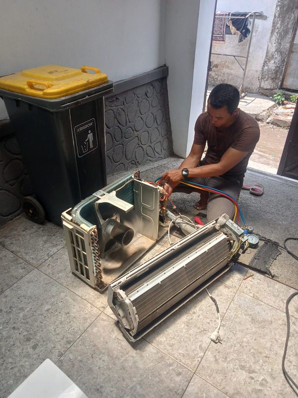 Bongkar Pasang AC
