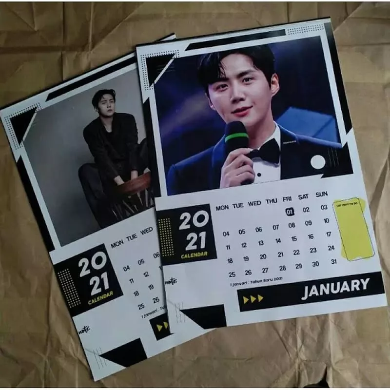 KALENDER GANTUNG