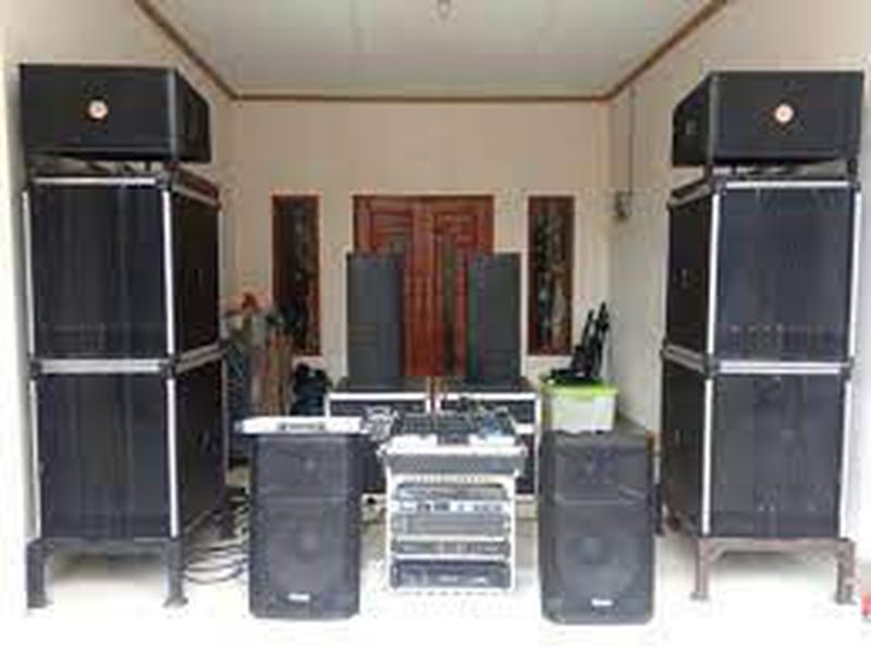 Sewa Peralatan Studio dan Audio